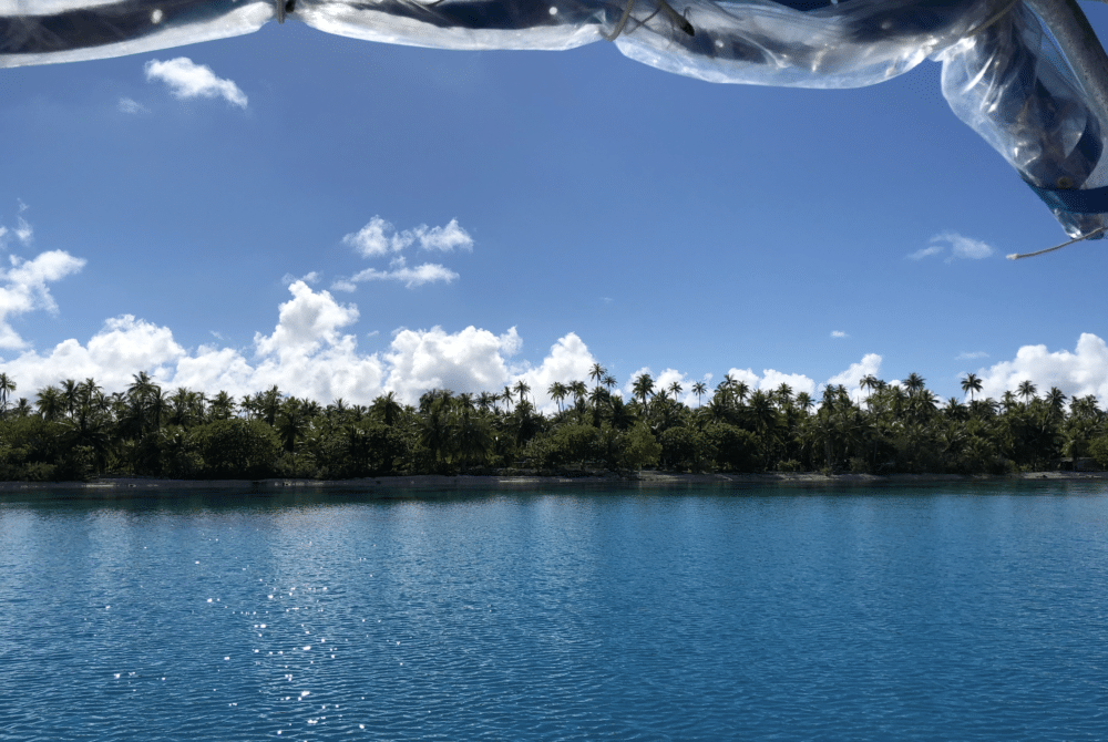 Excursion aux Sables Roses de Rangiroa en Polynésie - LaetLiving