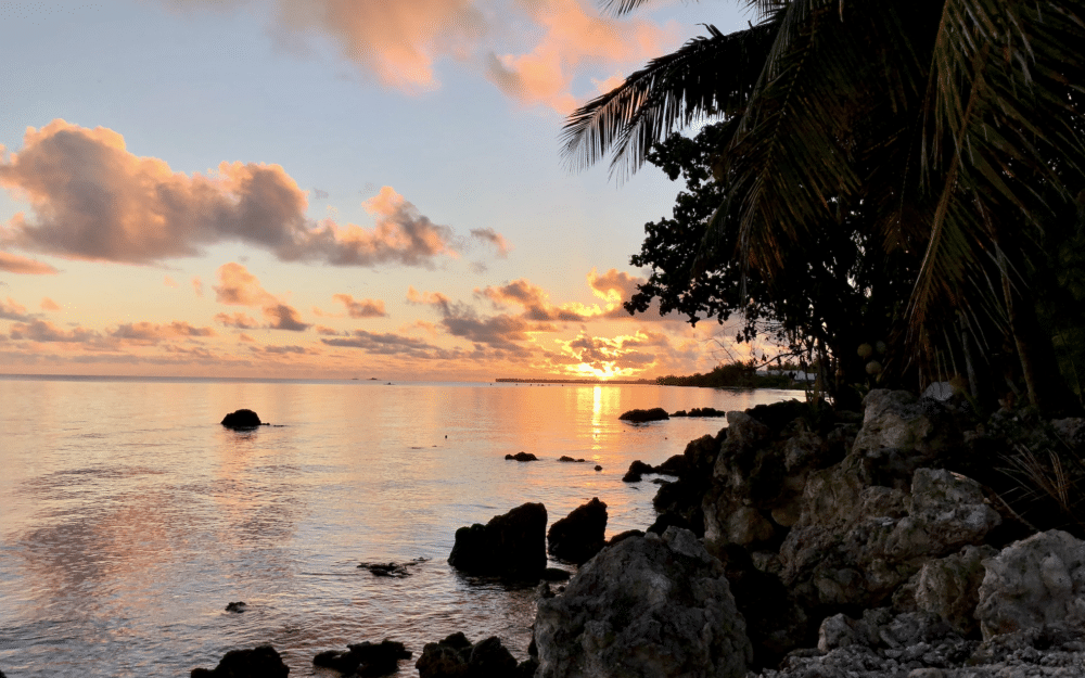 Excursion aux Sables Roses de Rangiroa en Polynésie - LaetLiving