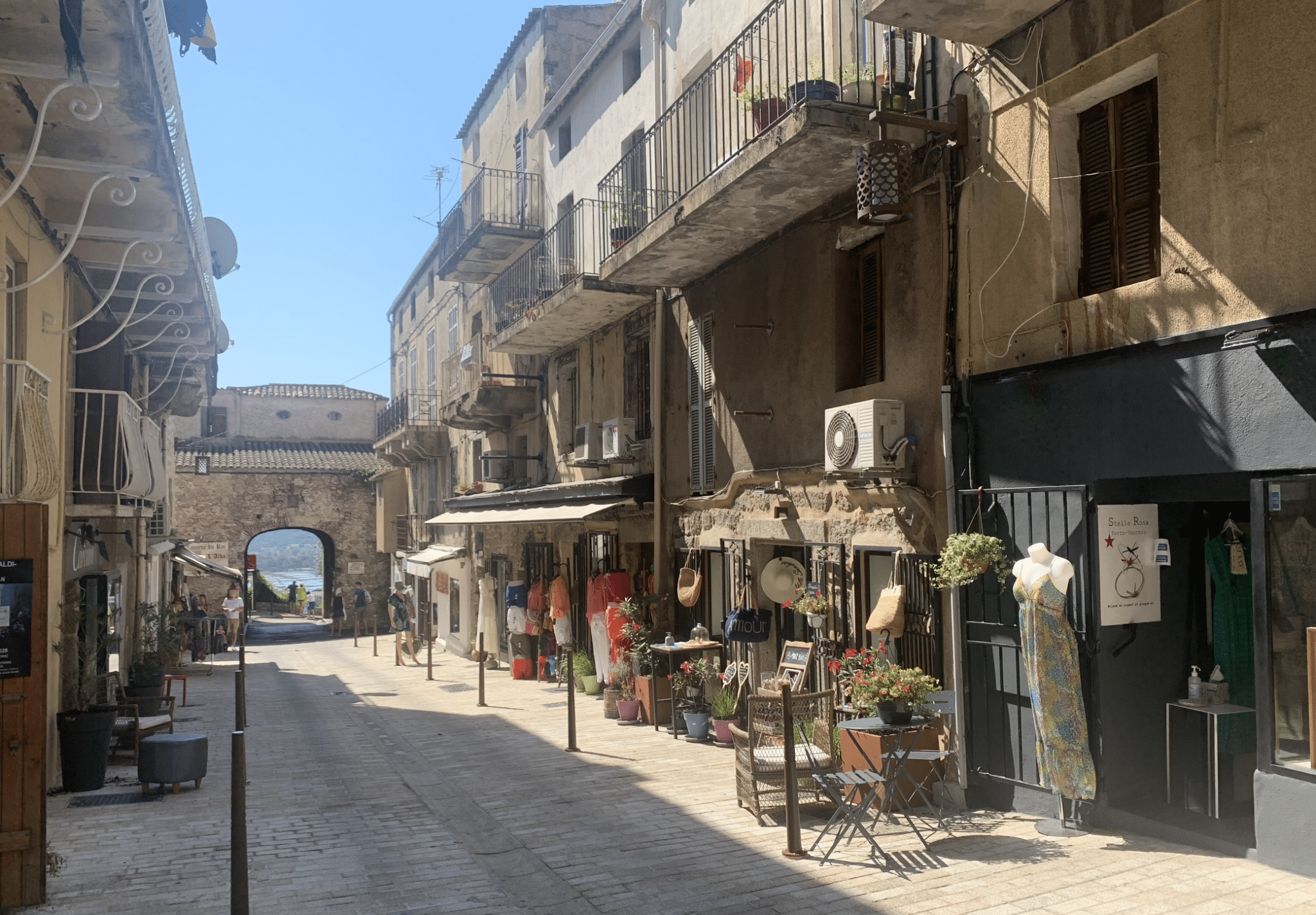 Visite de Porto-Vecchio : sa marine et sa citadelle - LaetLiving
